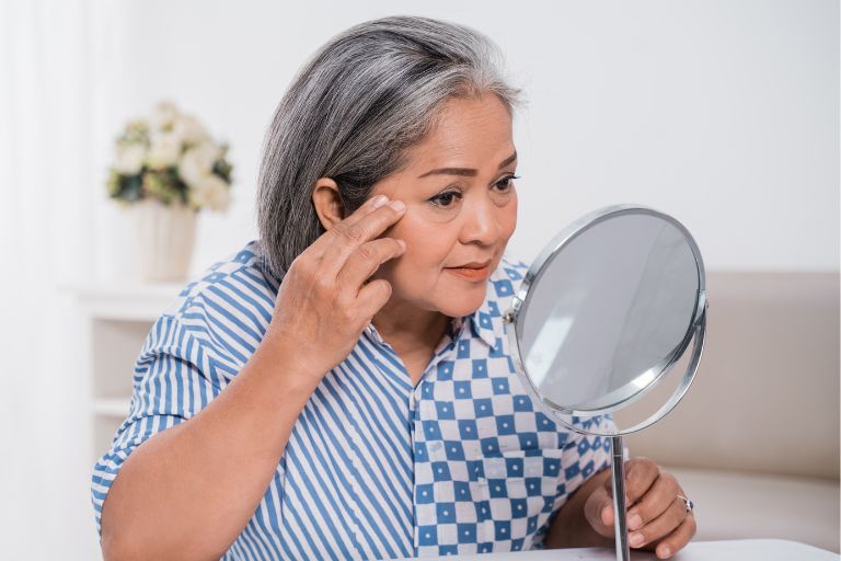 Skin and nail changes after breast cancer treatment | LBBC